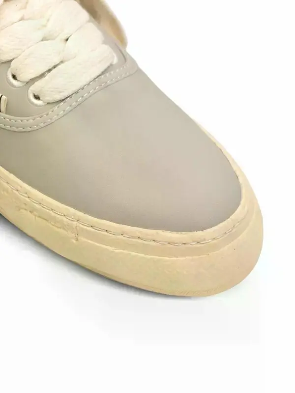 GENERAL SCALE. Kiefer Sneakers - Grey