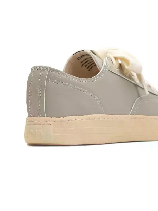 GENERAL SCALE. Roy Low-top Sneakers