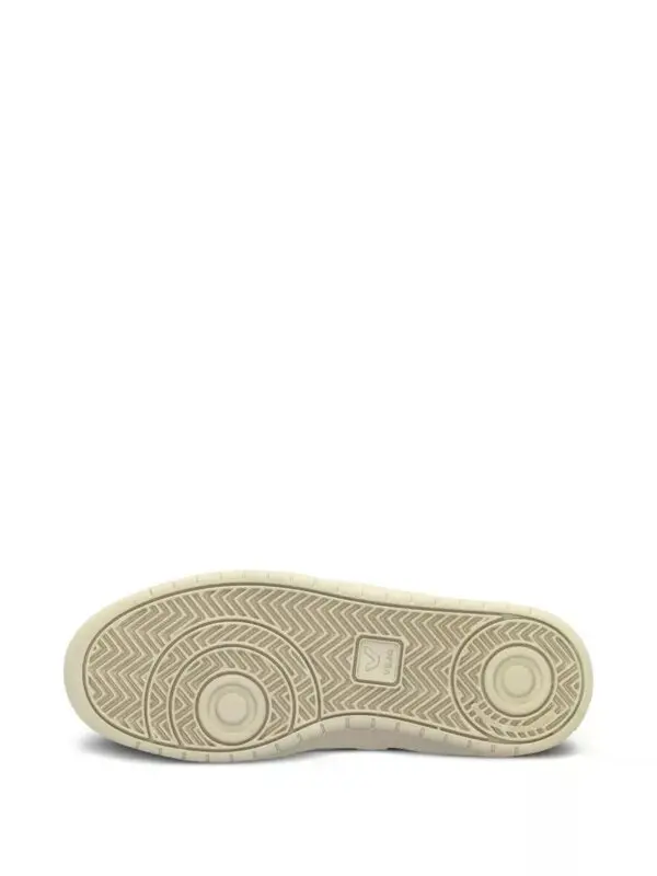 VEJA V-90 Leather Sneakers - White