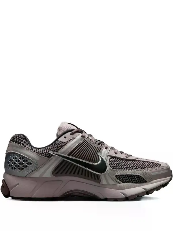 Nike Zoom Vomero 5 'cave Stone' Sneakers - Grey
