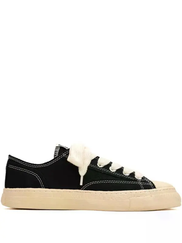 GENERAL SCALE. Roy Canvas Low-top Sneakers