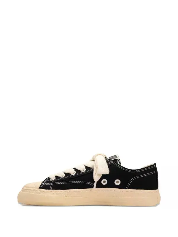 GENERAL SCALE. Roy Canvas Low-top Sneakers