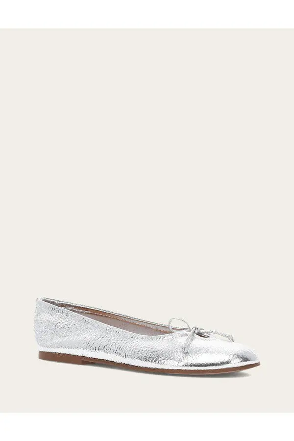 THE FRYE COMPANY Emma Ballet Flat - Silver