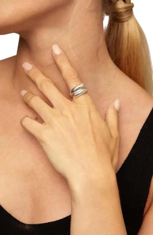 UNODE50 Closed Tube Ring - Silver