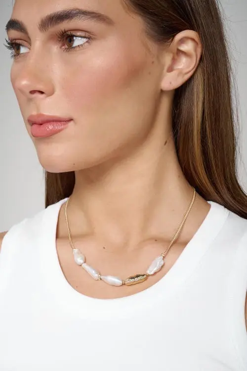 TUTTI Freshwater Pearl Necklace - Gold