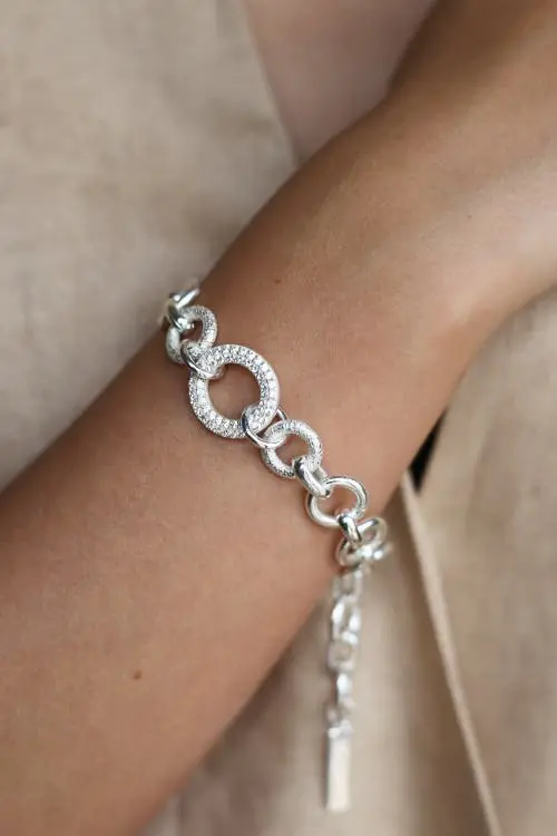 TUTTI Grand Link Bracelet With Cubic Zirconia Pendant - Silver