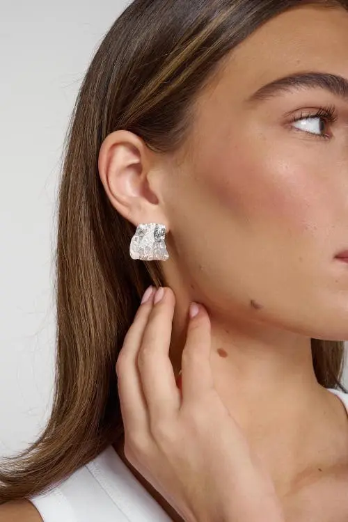 TUTTI Textured Stud Earrings