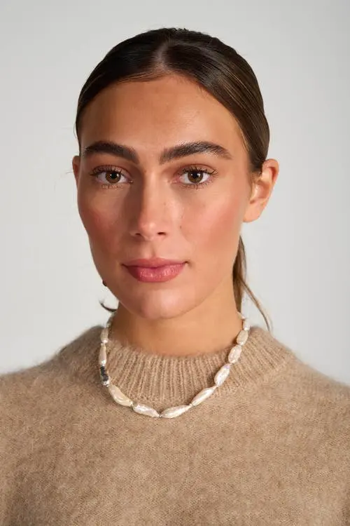 TUTTI Baroque Pearl Necklace - Silver