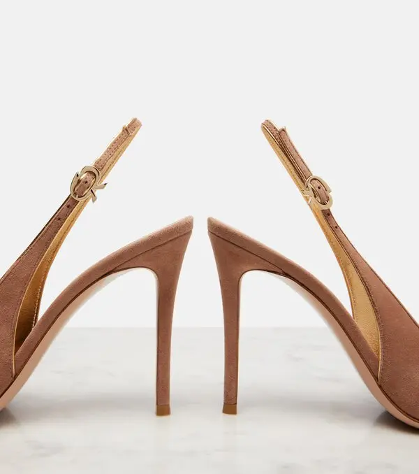GIANVITO ROSSI Robbie 95 Suede Slingback Pumps - Beige