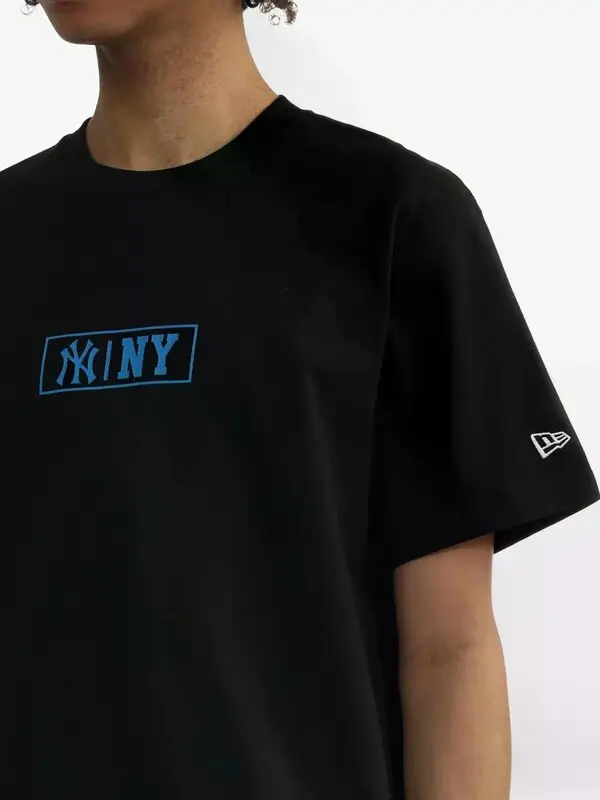 New Era Lettering-print Graphic T-shirt