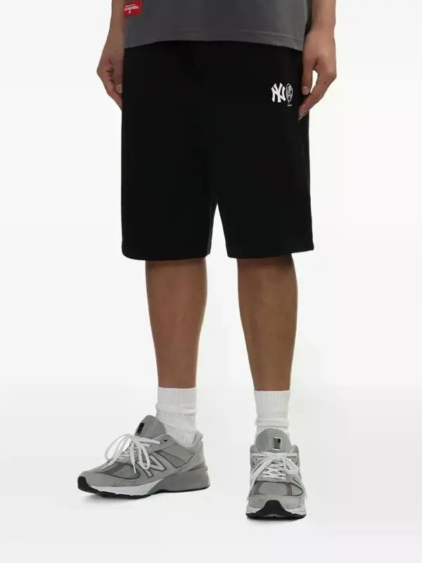 New Era Logo-patch Shorts - Black