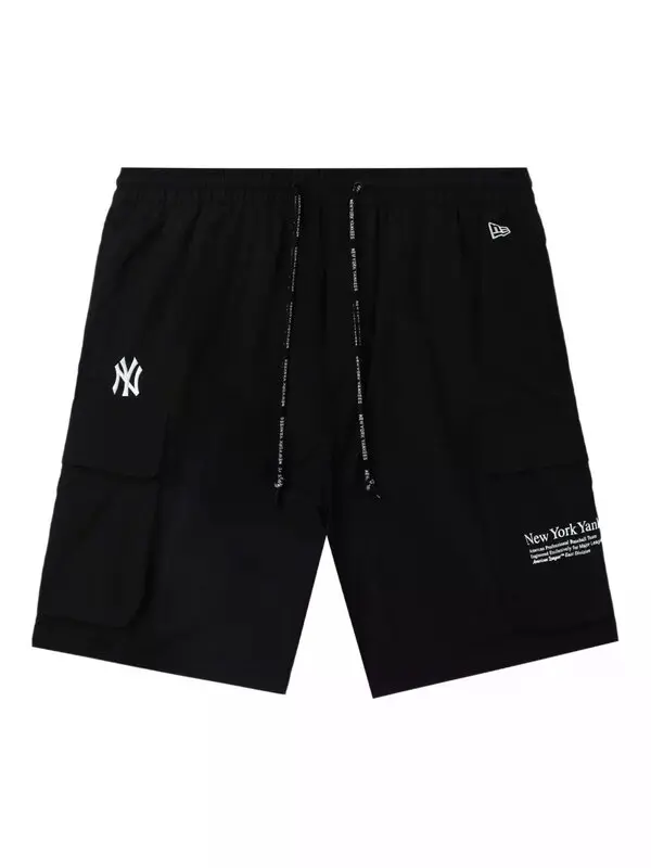 New Era Cargo-pocket Shorts