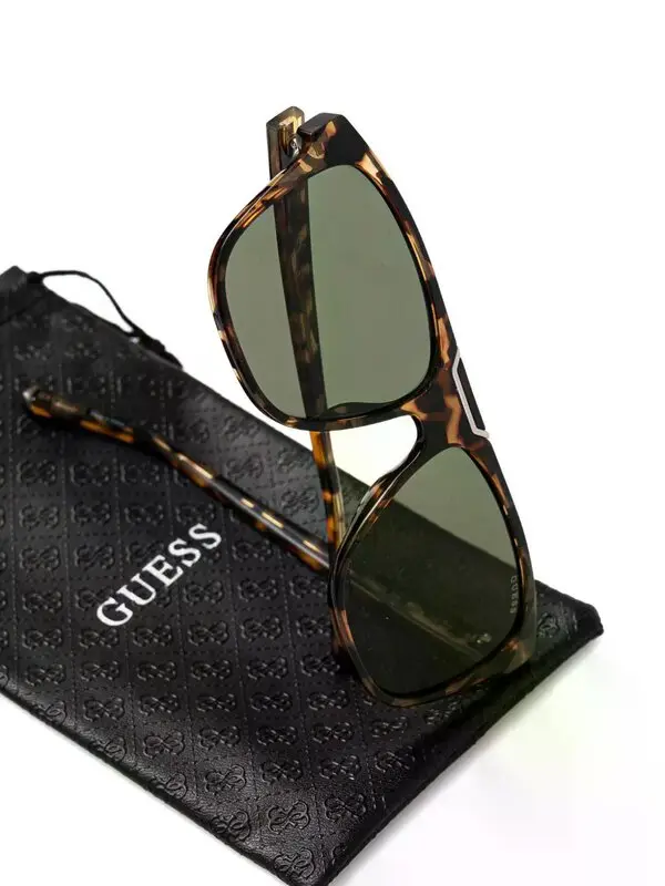 Guess Tortoiseshell-effect Pilot Sunglasses