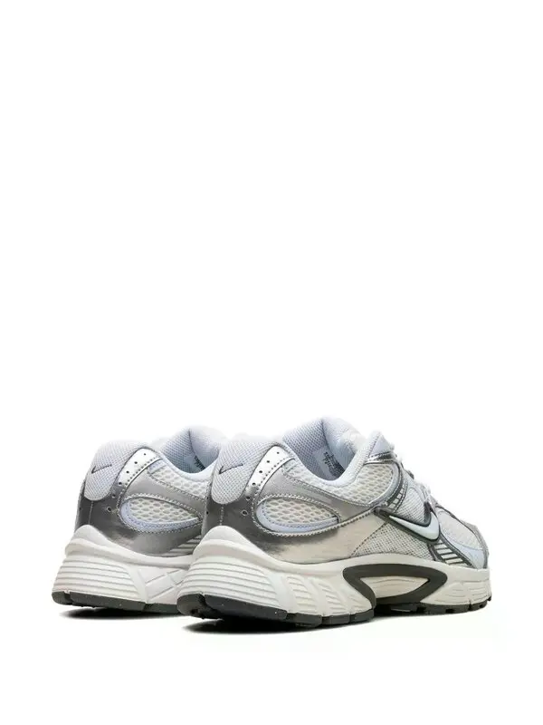 Nike V5 Rnr Summit Sneakers - White