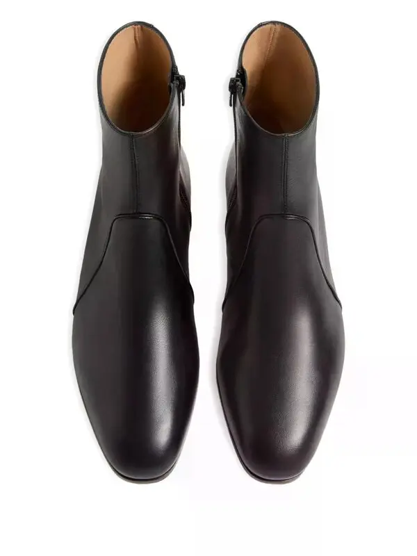 Valentino Garavani Pat Round-toe Boots - Black