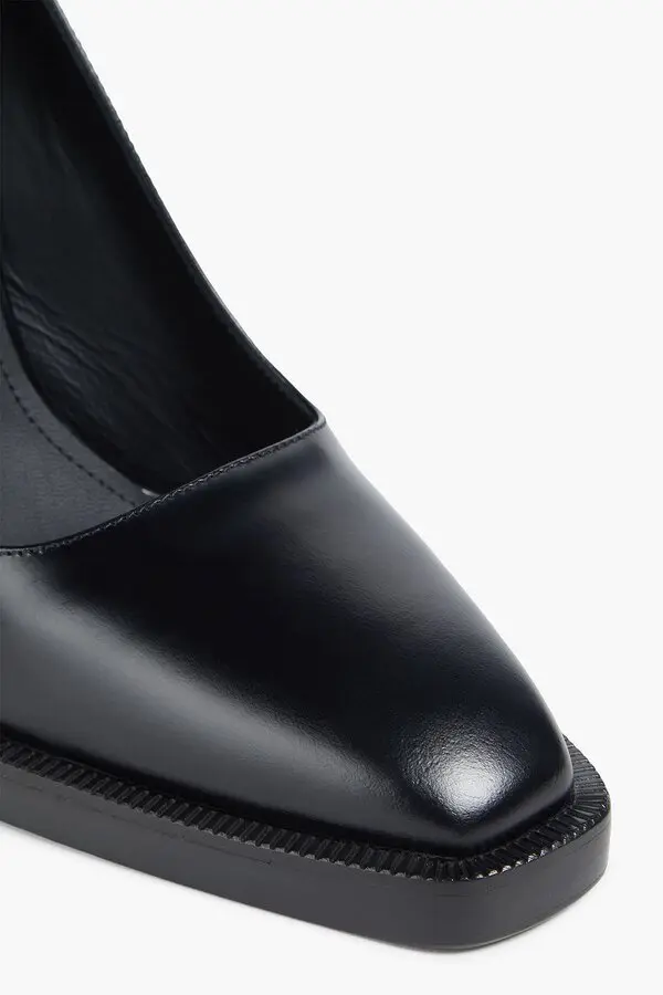 FERRAGAMO Anser Leather Pumps - Black