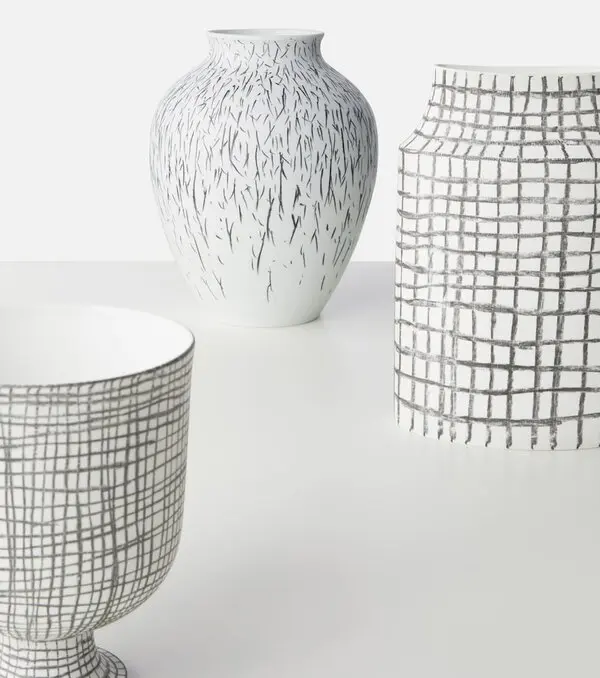 CASSINA Post Scriptum Curved Vase Formafantasma