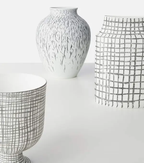CASSINA Post Scriptum Curved Vase Formafantasma