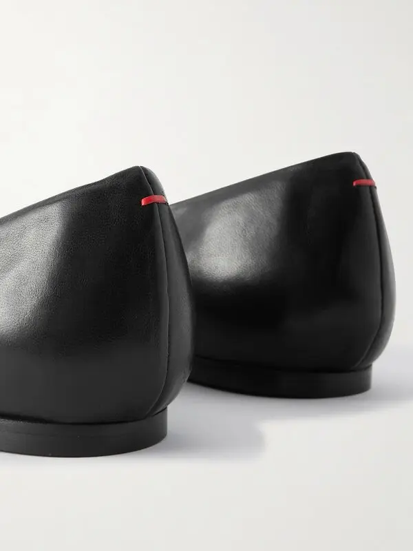 AeydĒ Cassy Leather Point-toe Flats - Black