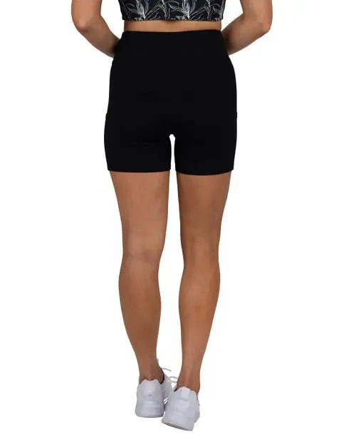 BLACK CLOVER Nyx Shorts - Black