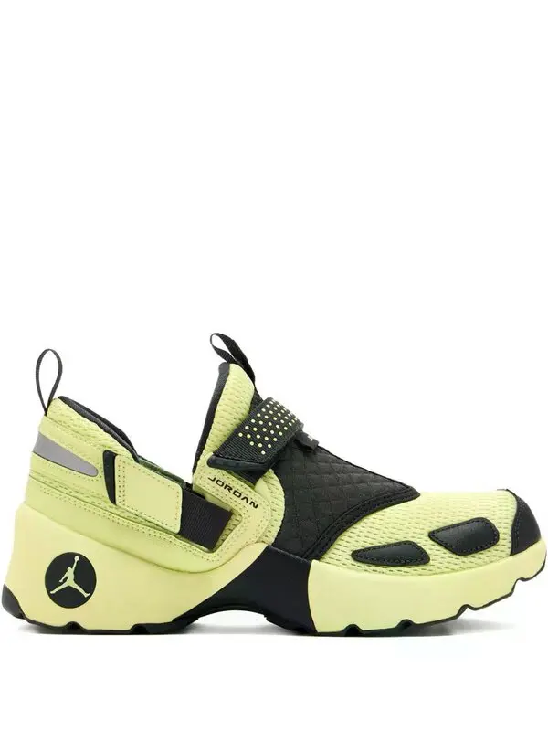 Nike Jordan Trunner Low-top Sneakers