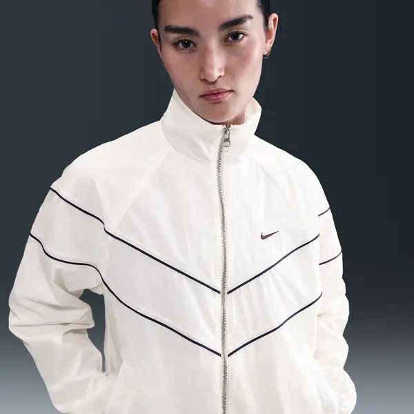 Nike Windrunner Loose Uv Woven Full-zip Jacket - White