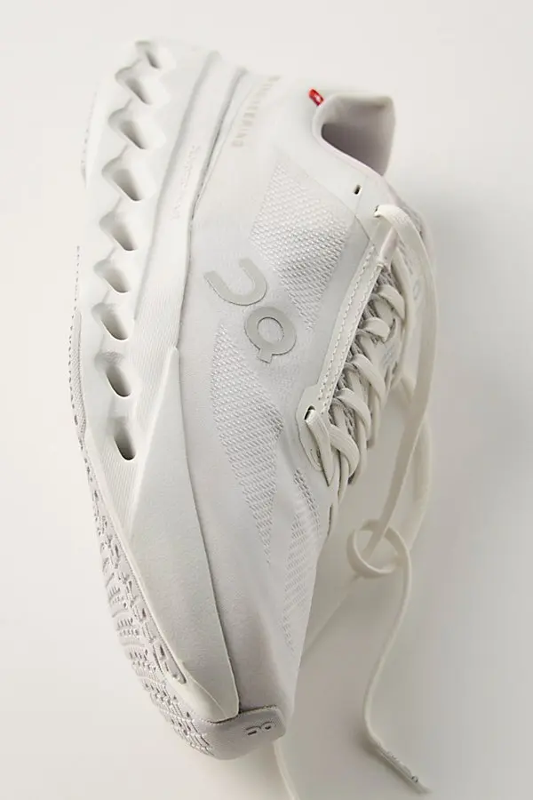 On Cloudsurfer Max Sneakers - White/white