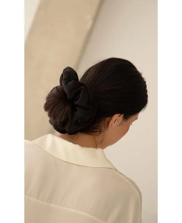 DROWSY Silk Mask And Padded Scrunchie Set - Black