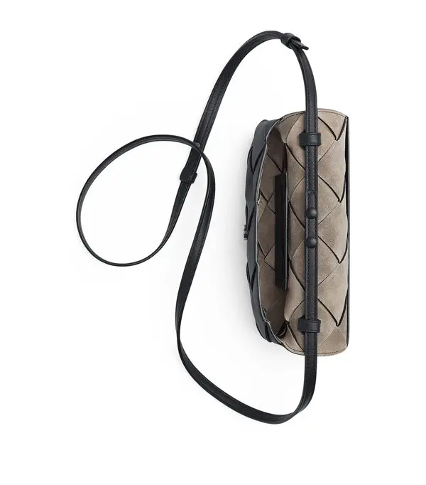 Bottega Veneta Leather Intreccio Cross-body Pouch - Grey