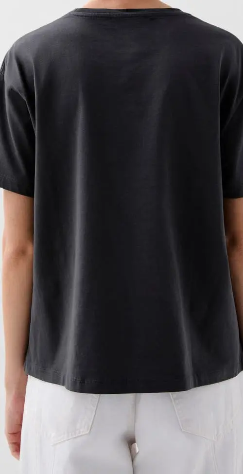 SCALPERS Blurry Skull" Graphic T-shirt