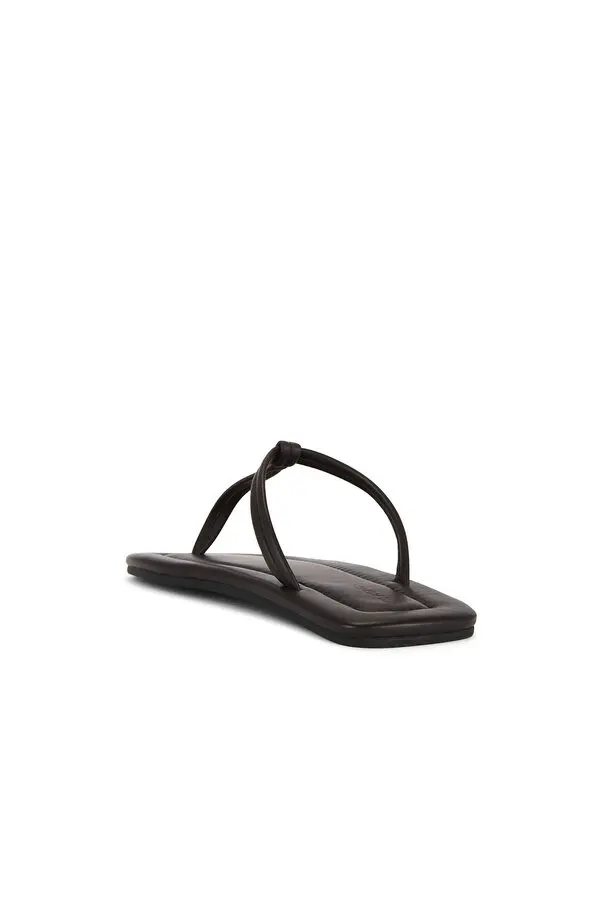 ST. AGNI T Slide Sandal