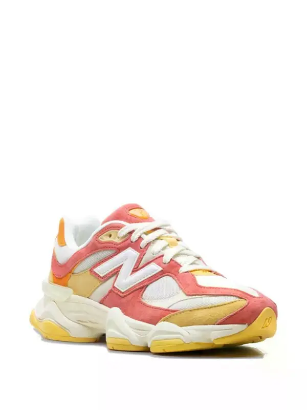 NEW BALANCE 9060 Trainers - Orange