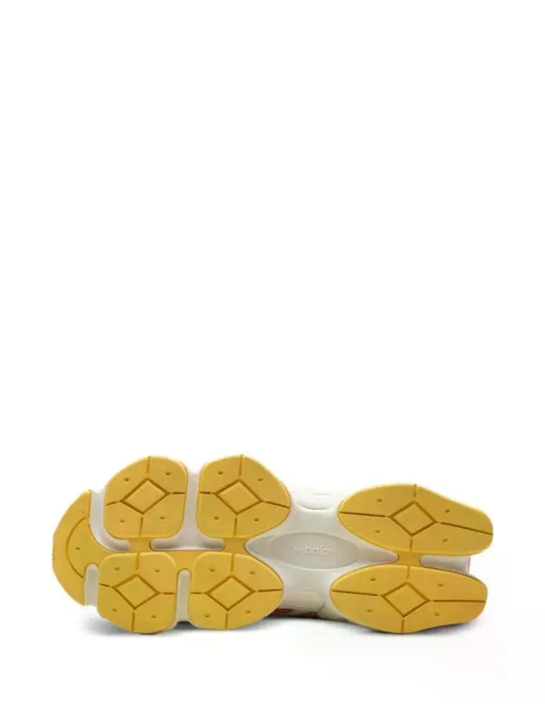 NEW BALANCE 9060 Trainers - Orange