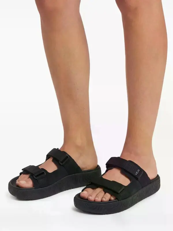 VEJA Arpoador Double-strap Sandals - Black