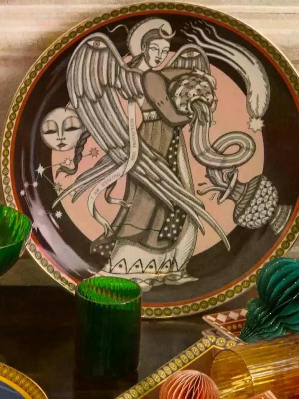 La DoubleJ Angel Decorative Plate
