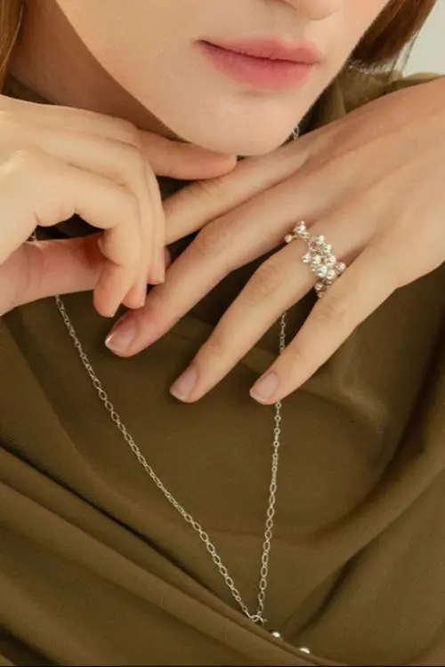 BEARFRUIT JEWELRY Vivienne Ring