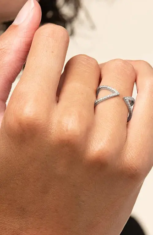 BEARFRUIT JEWELRY Claire Ring