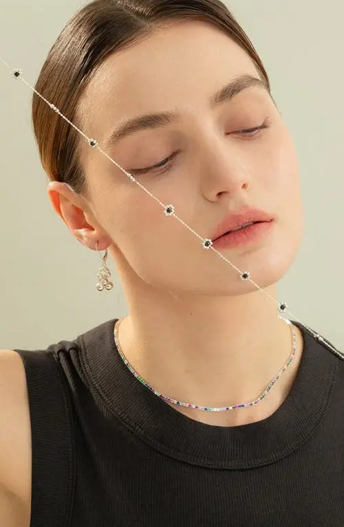 BEARFRUIT JEWELRY Flower Pendant Necklace