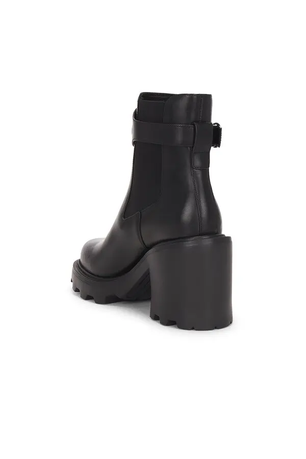 Valentino Garavani Vlogo Signature Beatle Boot