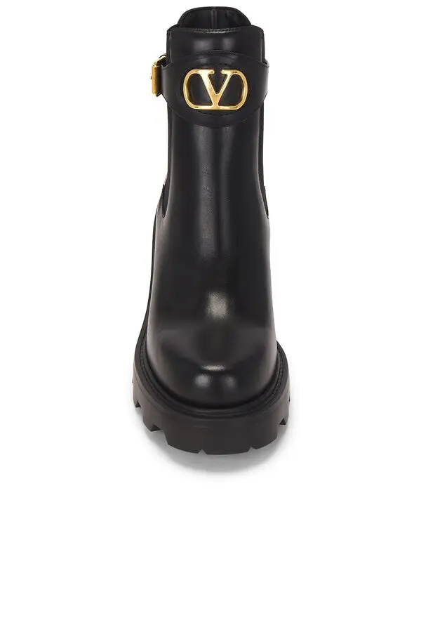 Valentino Garavani Vlogo Signature Beatle Boot