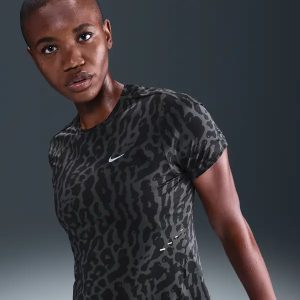 Nike Swift Dri-fit Short-sleeve Running Top - Black