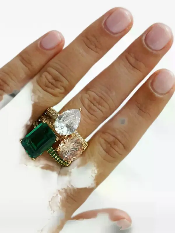 IZABEL DISPLAY Mega Drop Pear-cut Pavé Ring