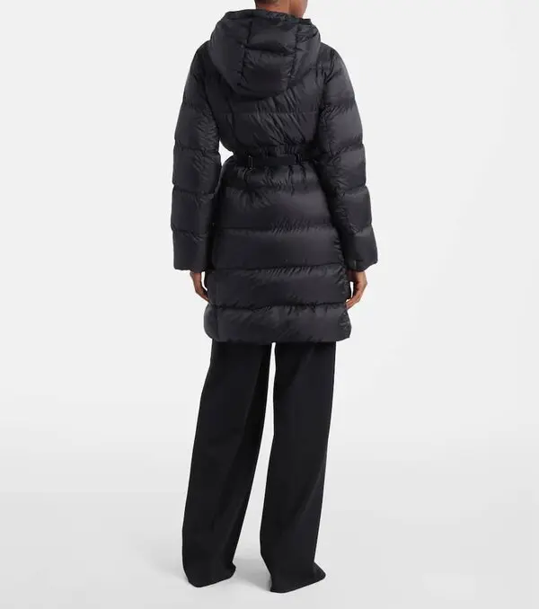 Max Mara Quilted Down Coat With Belt - Black