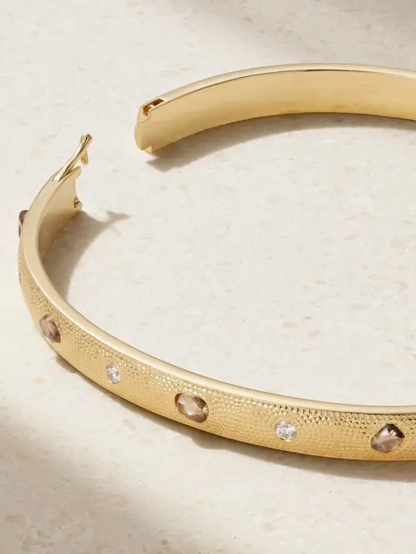 DE BEERS LONDON Talisman Diamond Bangle
