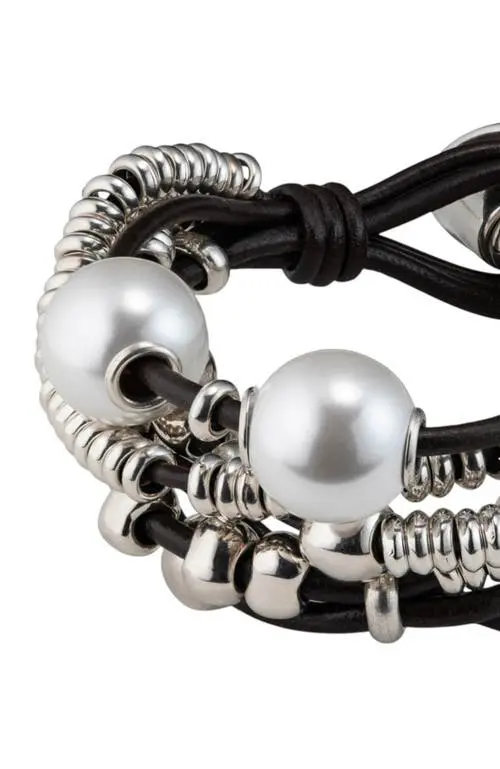 UNODE50 Smooth Leather Loop Bracelet