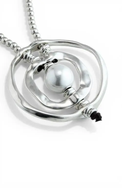 UNODE50 Pearl Drop Pendant