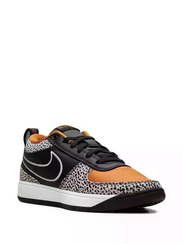 Nike Low Top Sneakers - Black