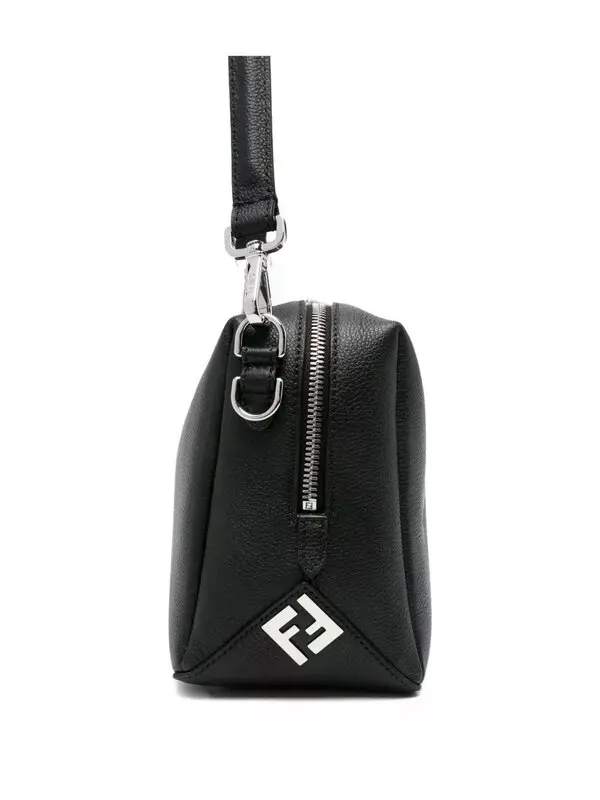 Fendi Logo-plaque Leather Shoulder Bag - Black