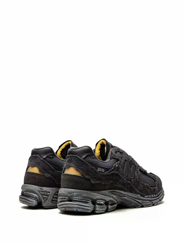 NEW BALANCE M2002rdb Low-top Sneakers