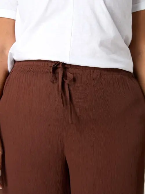LIVE UNLIMITED Crinkle Drawstring Pants - Chocolate